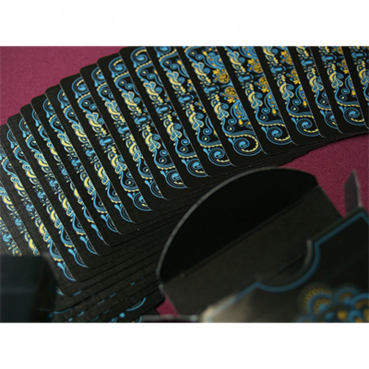 Peafowl Commemorative Deck | Martinka Magic